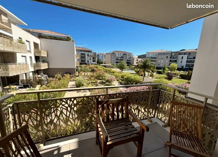 Superbe Appartement Dans Résidence Avec Piscine ! - La Crau