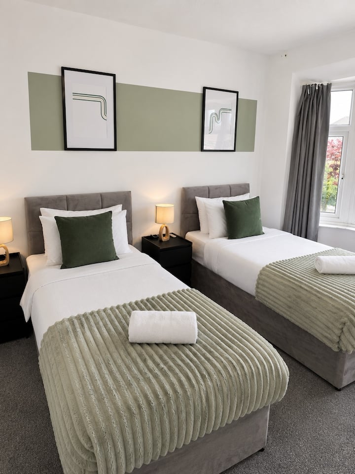 3 Bedroom | Nottingham | Free Off Road Parking - Nottingham