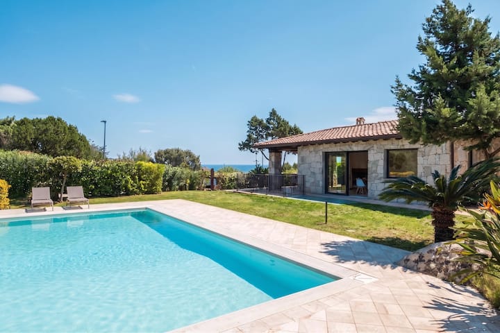 Villa Avec Piscine Privée Et Vue Mer Cala Molara - Sardinia