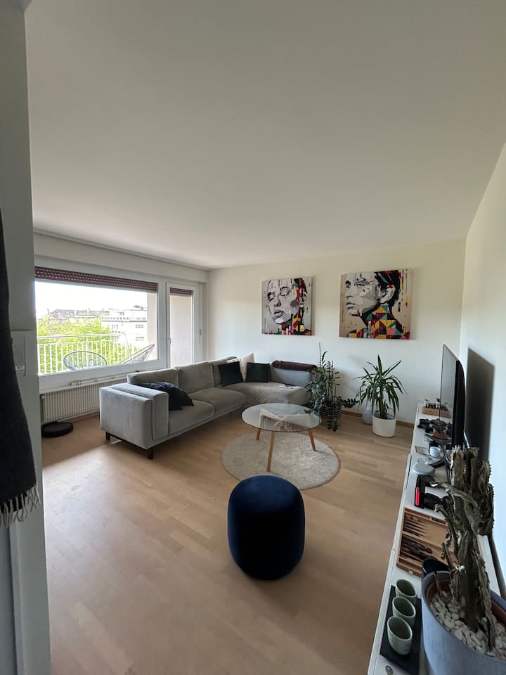 Appartement 2,5 Pièces En Plein Cœur De Lausanne - Lausanne