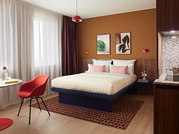 Numa | Large Studio With Kitchenette And View - Hamburg