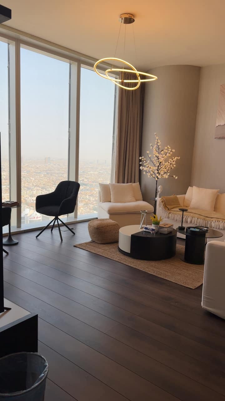 Luxury Apartment Overlooking The Skyview Of Riyadh - Riyadh