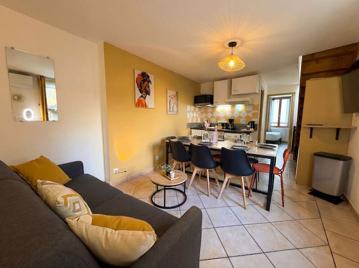 Centre Ville • 2 Chambres • Rooftop • 8 Pers - Narbonne