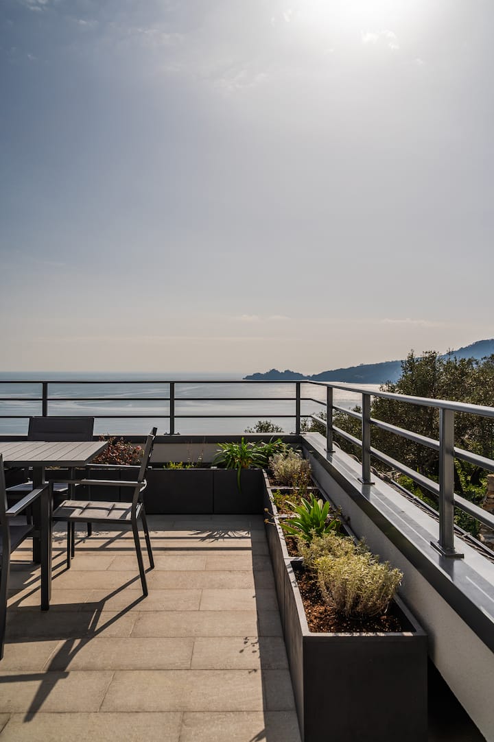 [Rapallo] Attico Vista Mare Con Terrazza E Piscina - Portofino