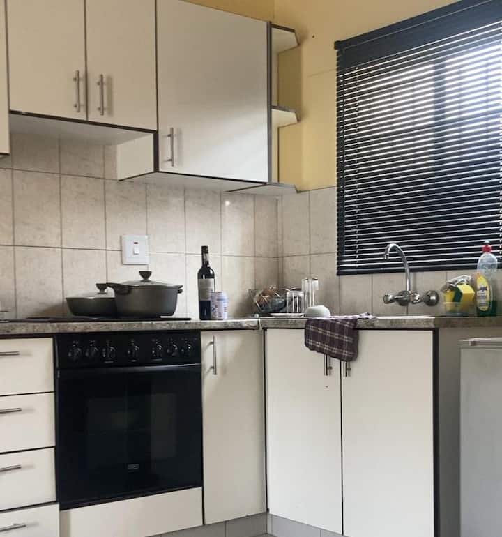 Queen's Villa Self-catering 1 Bedroom - Namibia