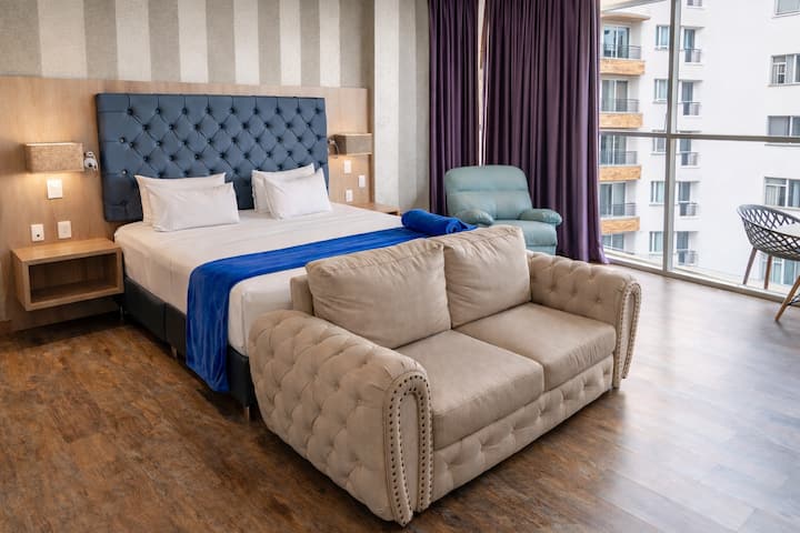 Suite De Lujo Con Vista A La Ciudad Y Jacuzzi - Bucaramanga