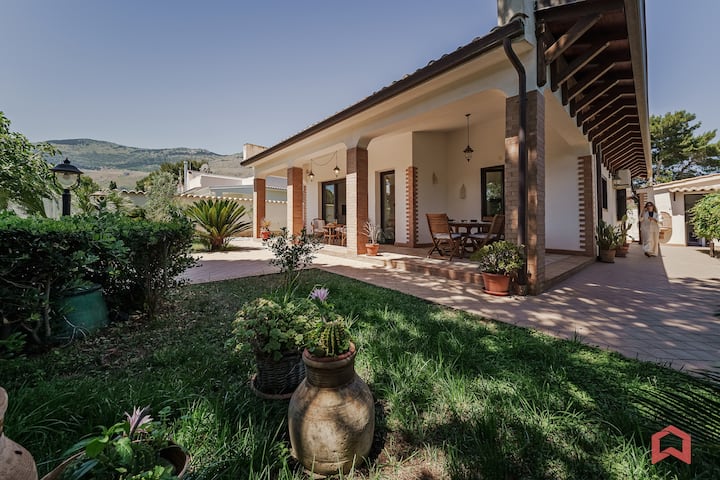 Charming Villa By The Sea In Sicily - Carini
