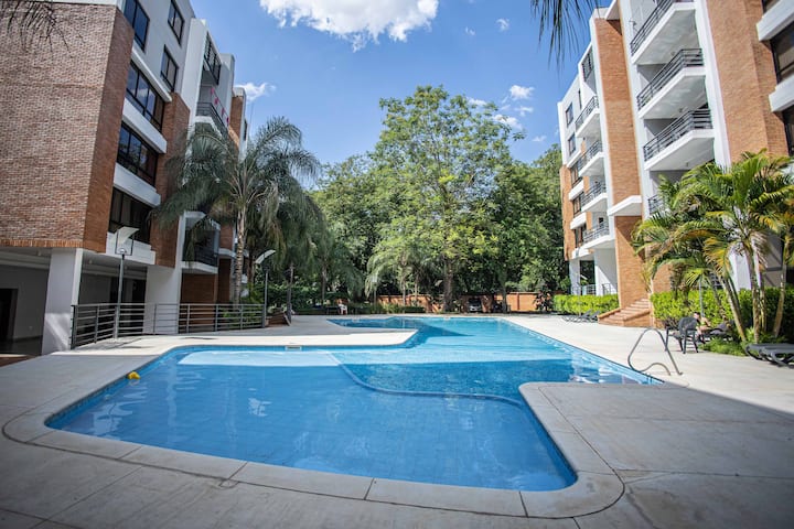 Lujoso Departamento En Parque Cerrado - Paraguay