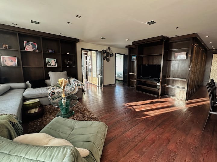 3bdrm Teak Home @ Sathon 1 Min To Bts & Mahanakhon - Bangkok