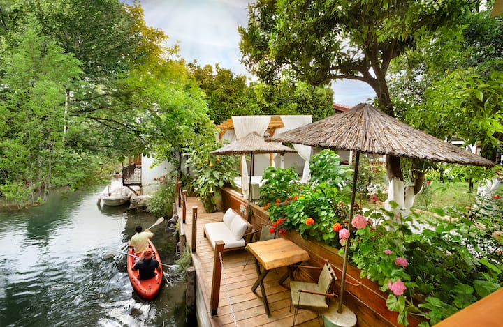 Orange Garden Akyaka Nehir Kenarı Konaklama - Akyaka