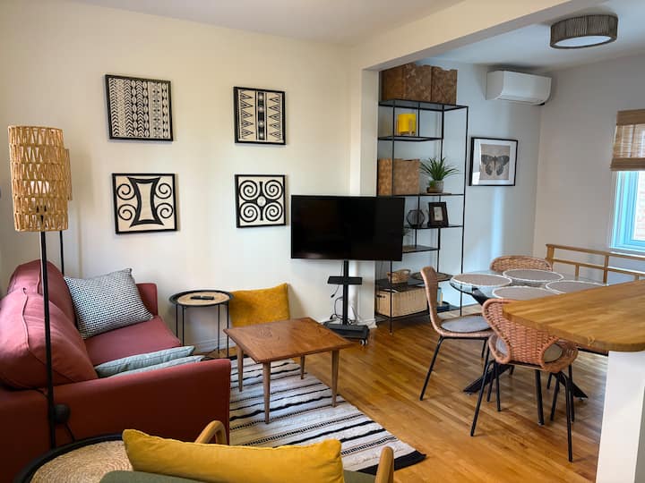 Appartement Sur Deux éTages. 32 Jours Et Plus - Montreal