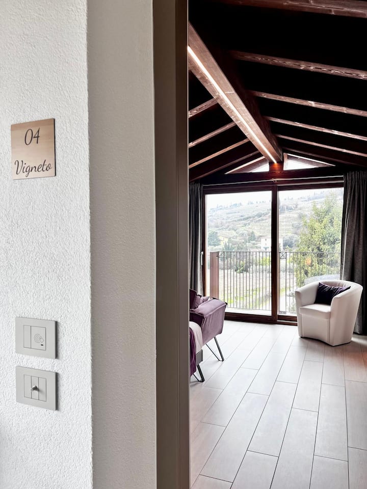 Paverno Hospitality - Vigneto - Bosco Chiesanuova