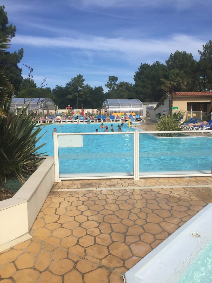 Mobil Home Camping 4* Proche Mer (114) - France