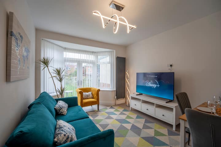 Stylish 4br Home | Ensuite | Parking | Newcastle - Newcastle upon Tyne