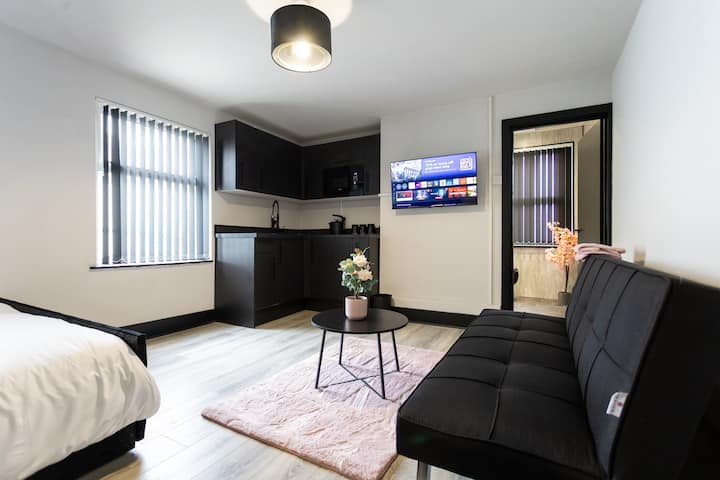 The City Studio Apartments Cardiff Centre Kitchen - Cardiff