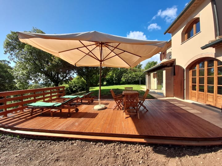 Appartamento Con Soggiorno E Terrazza - Castagneto Carducci