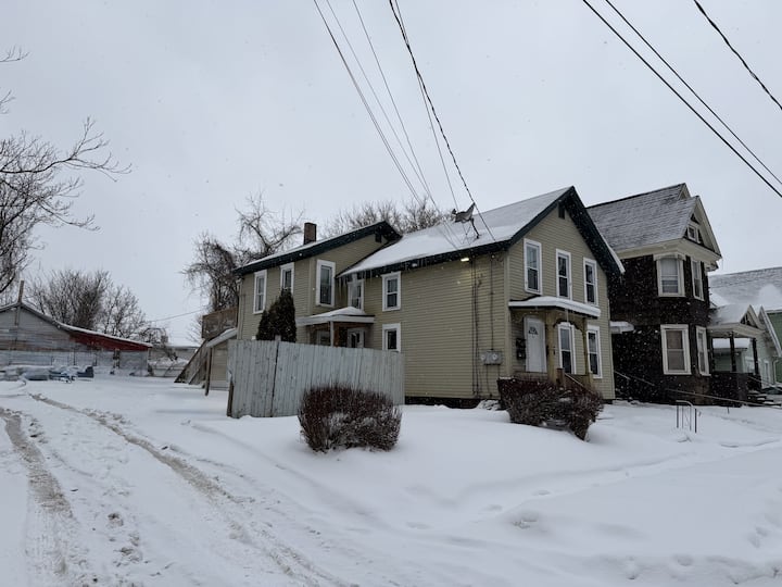 1 Bedroom Located At The Inner Harbor - Liverpool, NY