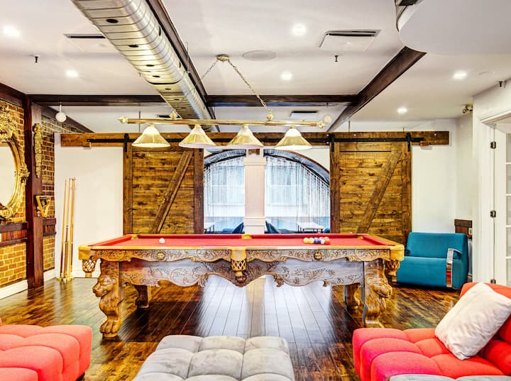 Spacious Private Event Loft • Pool Table & Lounge - Montreal