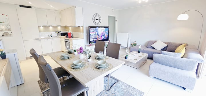 Relaxed Living 2br With Sunny Terrace And Parking - Luxembourg