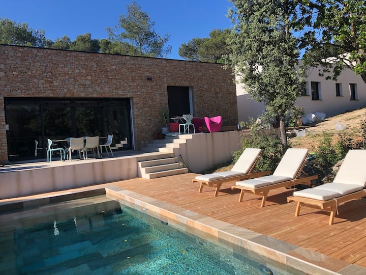 Villa D’architecte En Garrigue Avec Piscine - Nîmes