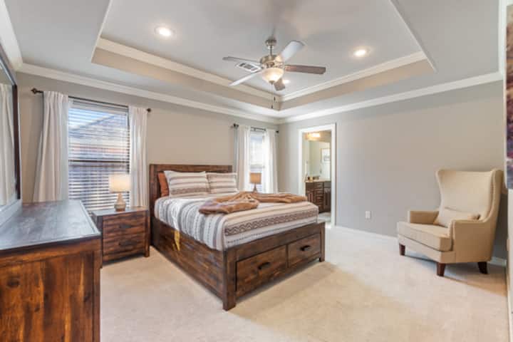 New/business Traveler Haven |Quiet+workspace - Fayetteville, AR