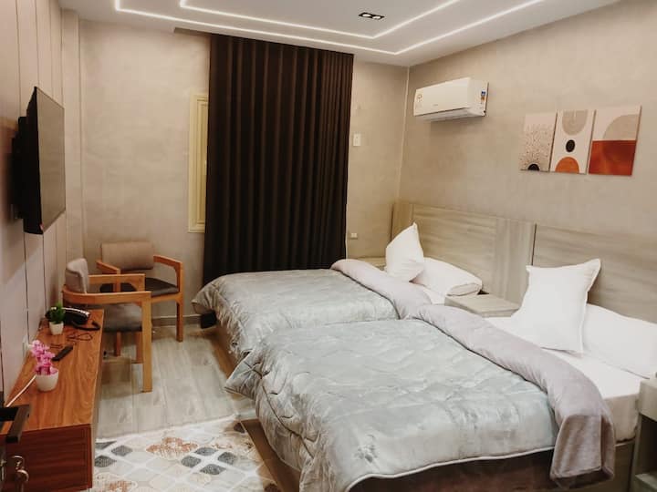 Amusingly - Alexandria