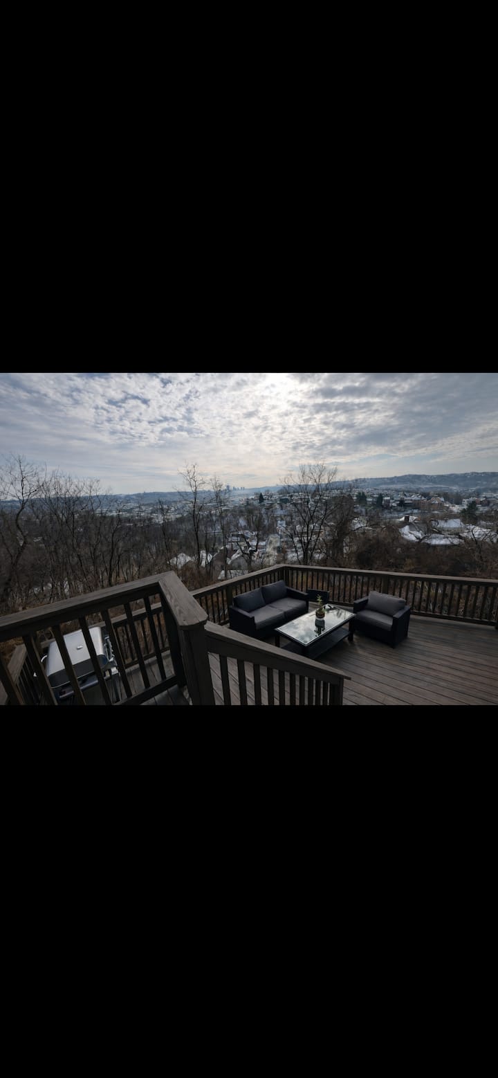 2026 Nfl Draft Stay • Modern View Home - Sewickley, PA