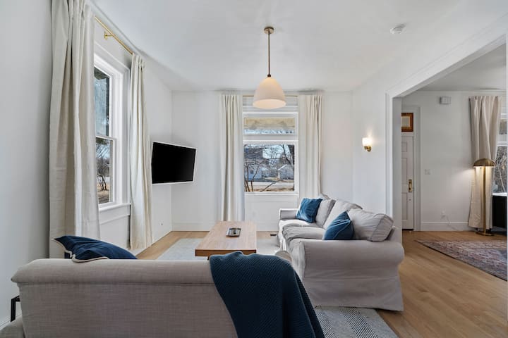 Modern Heber Victorian Close To Town & Ski Resorts - Heber City, UT