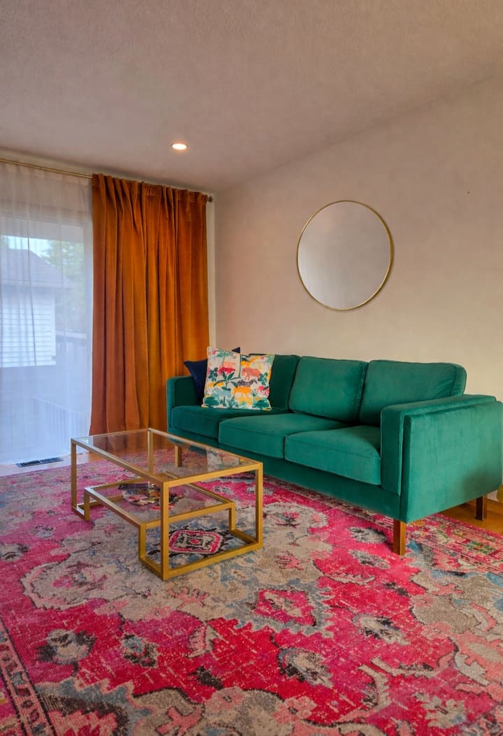Mid-century Charm W/modern Vibes - Guestsuite - Oregon