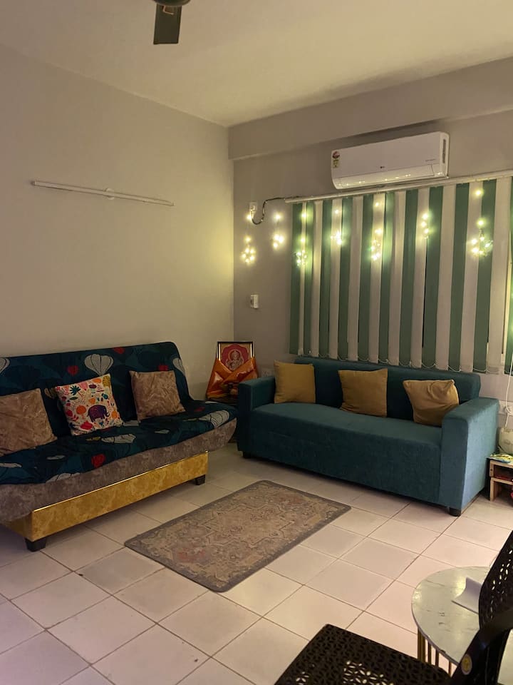 Feel Like Home At Vrindavan Homes With Geet - Vrindavan