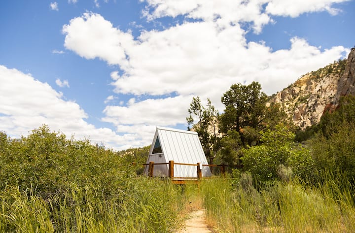 New! Unique Modern Glamping Chalet #2 - Orderville, UT