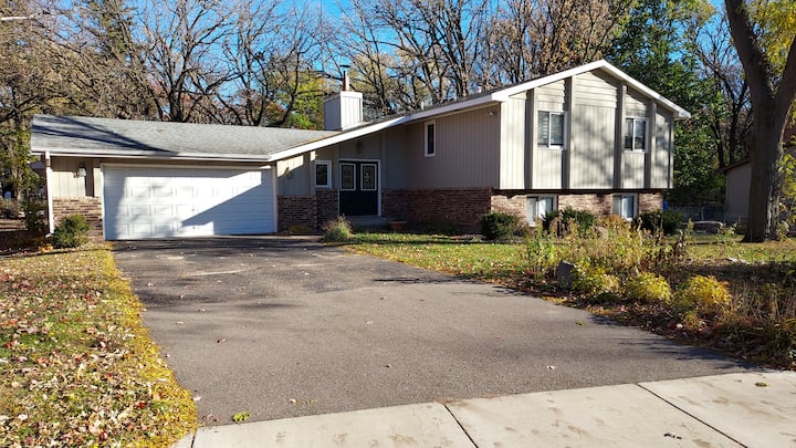 Open Floor Plan - For Larger Groups - Brooklyn Park, MN