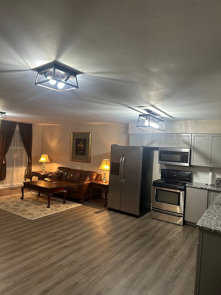 Beautiful Country Escape - Springfield, TN