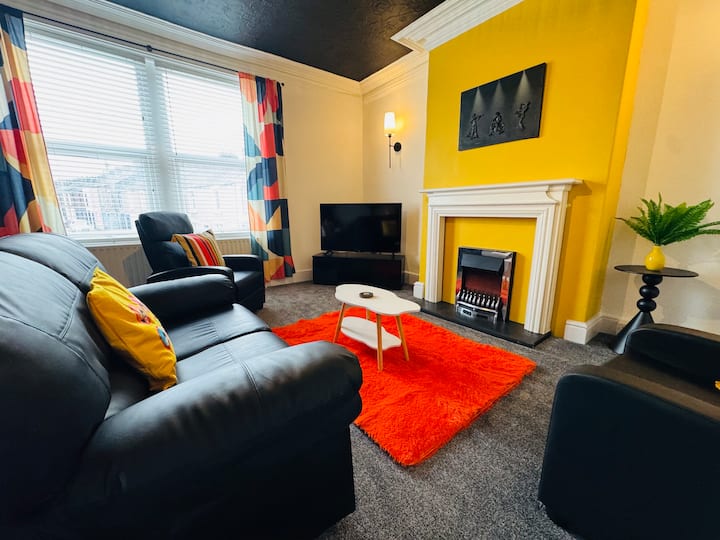 Vulcan Apartment - 3 Bedrooms - Sleeps 6 - Maryport