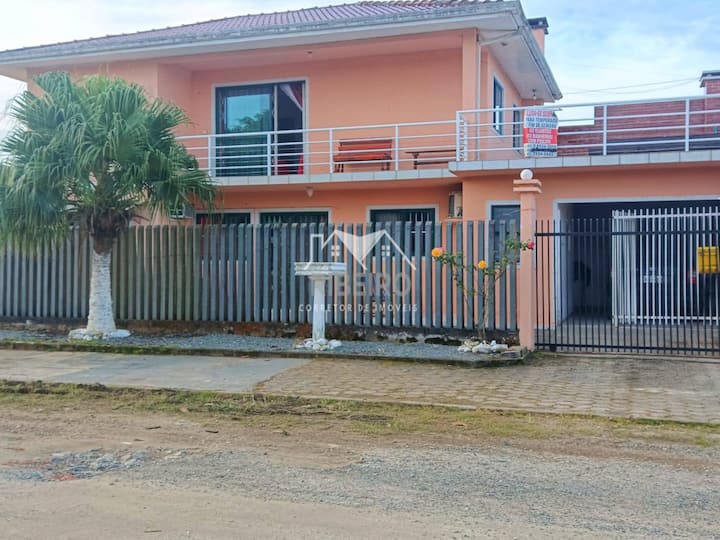 Sobrado Com Piscina Próximo A Praia - Guaratuba