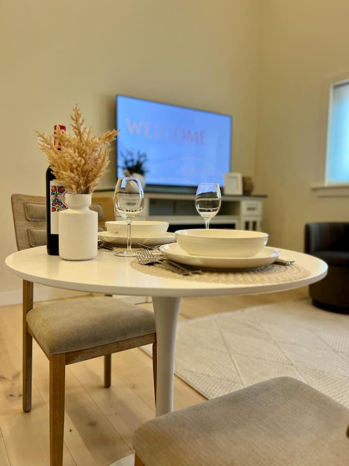 Capitol Hill Apartment - Helena, MT