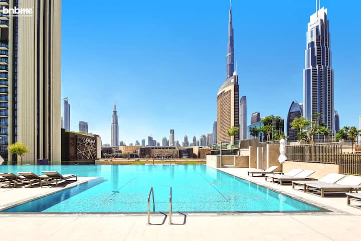 Uninteruppted Burj Views | 4br W/ Maids Room Apt - Dubai