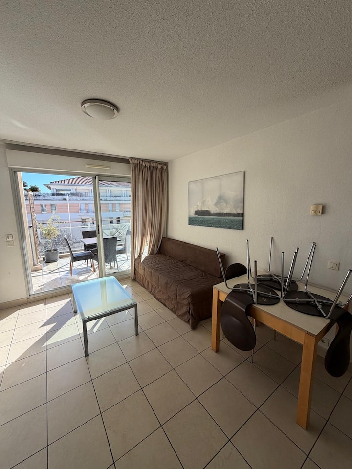 Jolie T2 Centre Cagne Sur Mer 
Parking Wifi Clim - Vence