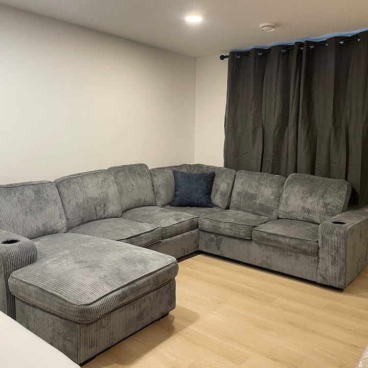 Studio 1 | Close To Nait/dt - Edmonton