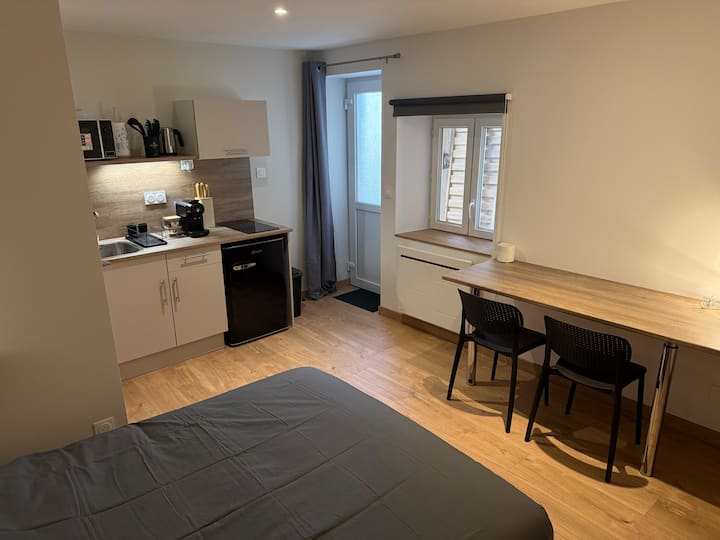 Appartement Dans Maison Refait à Neuf - Ambérieu-en-Bugey