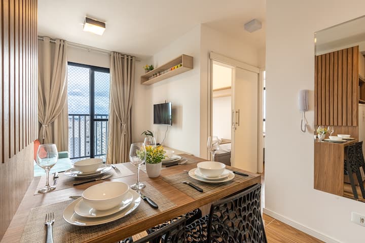 Apto 02 Quartos Com Ar Cond., Piscina E Academia - Curitiba