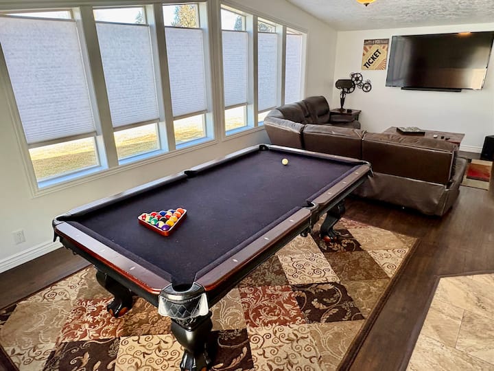 Spacious Emerson Retreat + Pet Friendly - Idaho Falls, ID