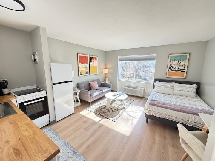 Charming All New Studio - Syracuse, NY