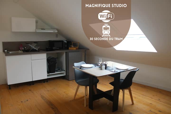 Superbe Studio Spacieux & Idéalement Situé – 28 M² - Valenciennes
