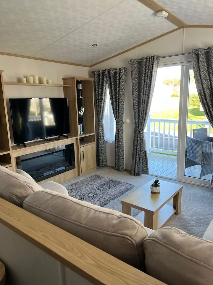 Luxe Lodge, Skipsea Sands, East Yorkshire - Yorkshire