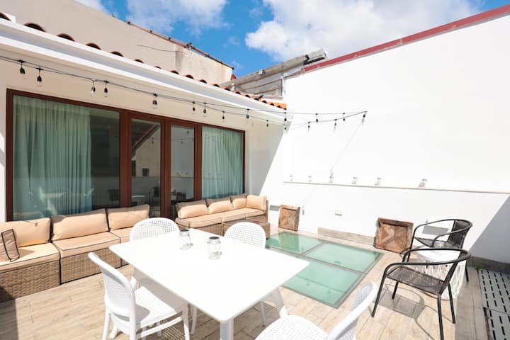 Swiss-designed Cozy Home W/ Stunning Rooftop - Panama City