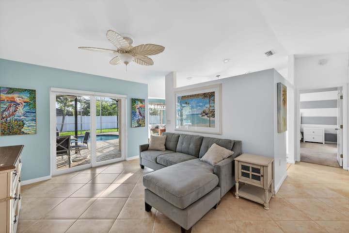 Summer Special | Near Beaches | Pool | Cape Palms - Cape Coral, FL