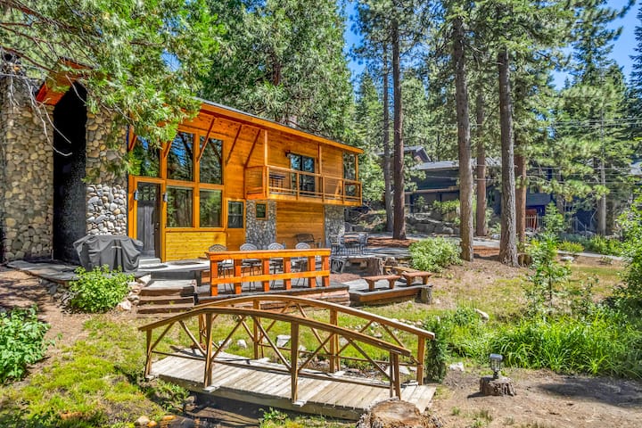 Little Bridge Lodge - Gondola / Stagecoach / Dogs - Zephyr Cove, NV
