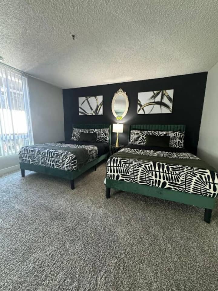 Spacious Apt Near Hollywood And Universal Studios - Miracle Mile - Los Angeles