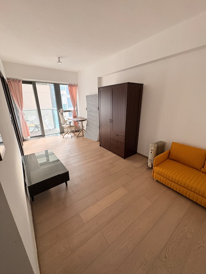 Basic Apartment No Wi-fi In Discovery Bay - Discovery Bay